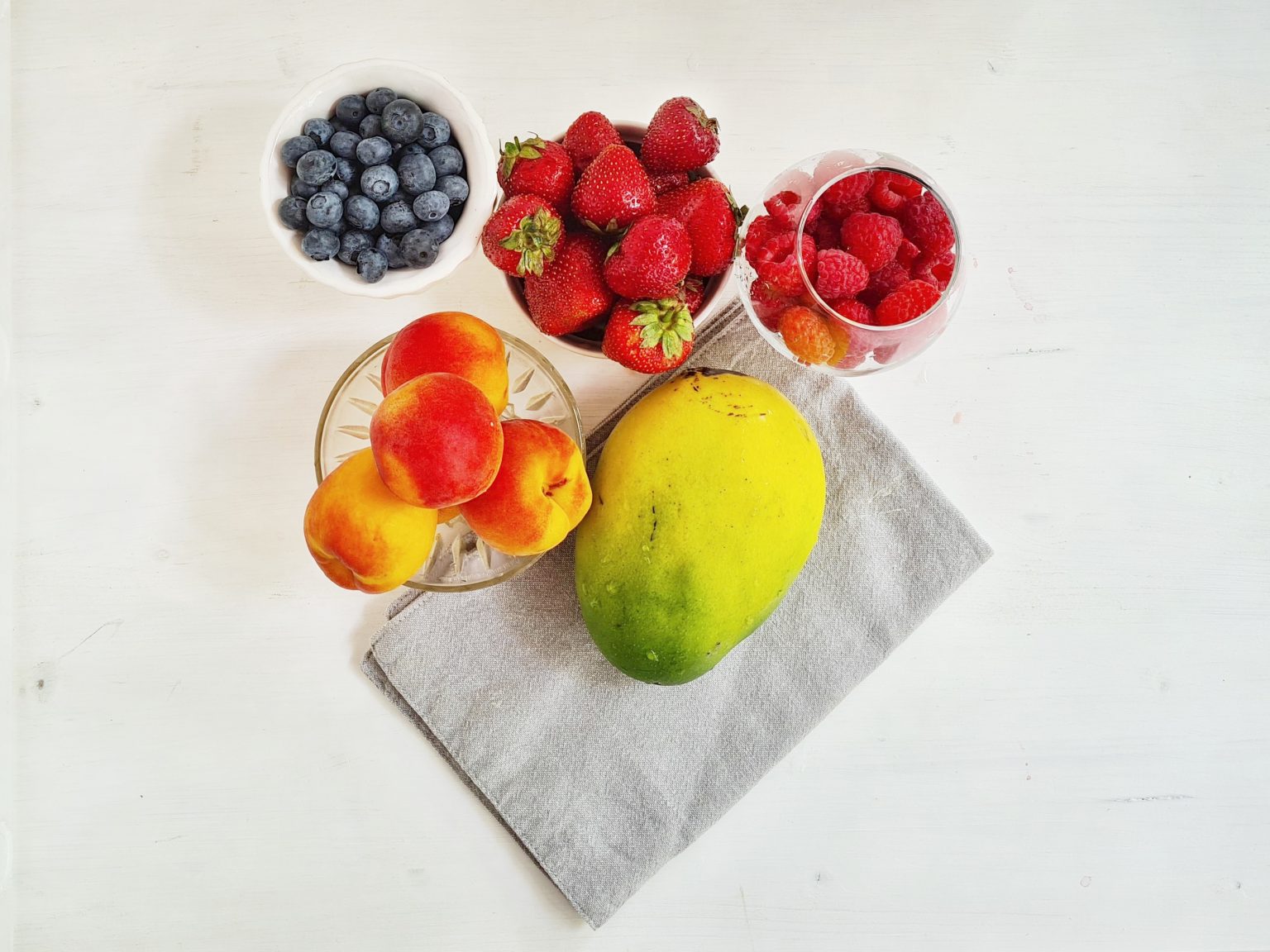 Jeleu de fructe în straturi - un desert colorat - Adi Hădean