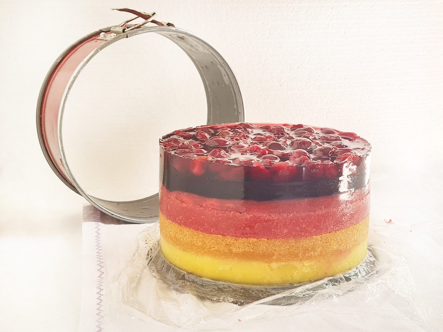 Jeleu de fructe în straturi - un desert colorat - Adi Hădean