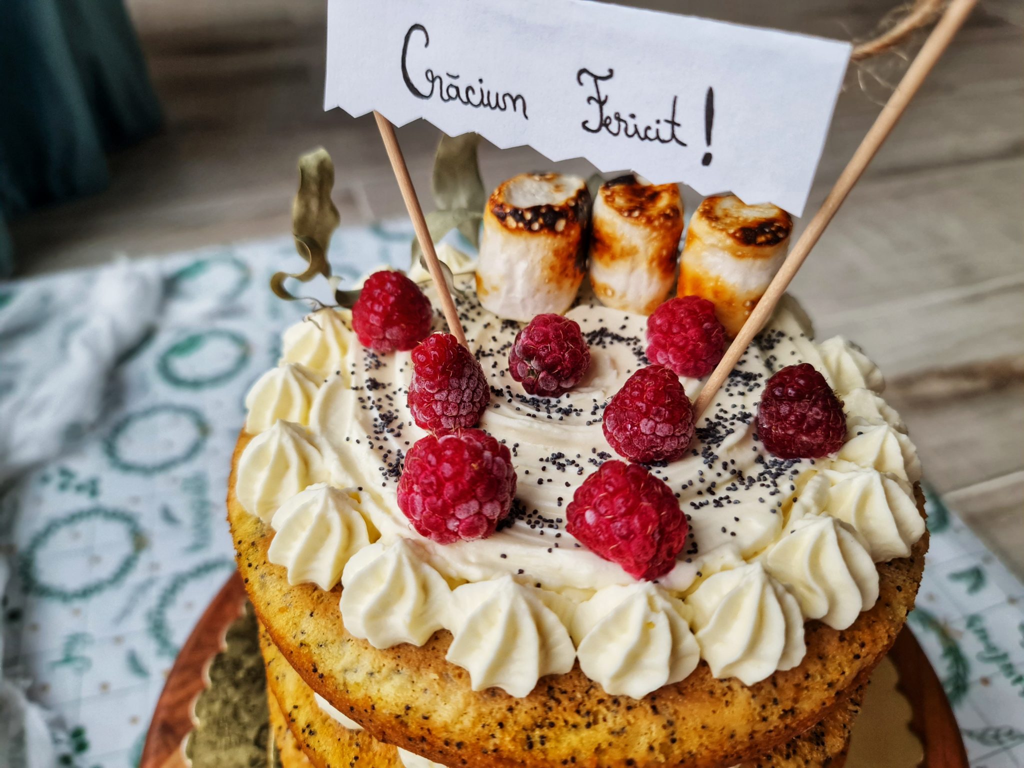 Tort festiv - nelipsit de pe masa de sărbători - Adi Hădean