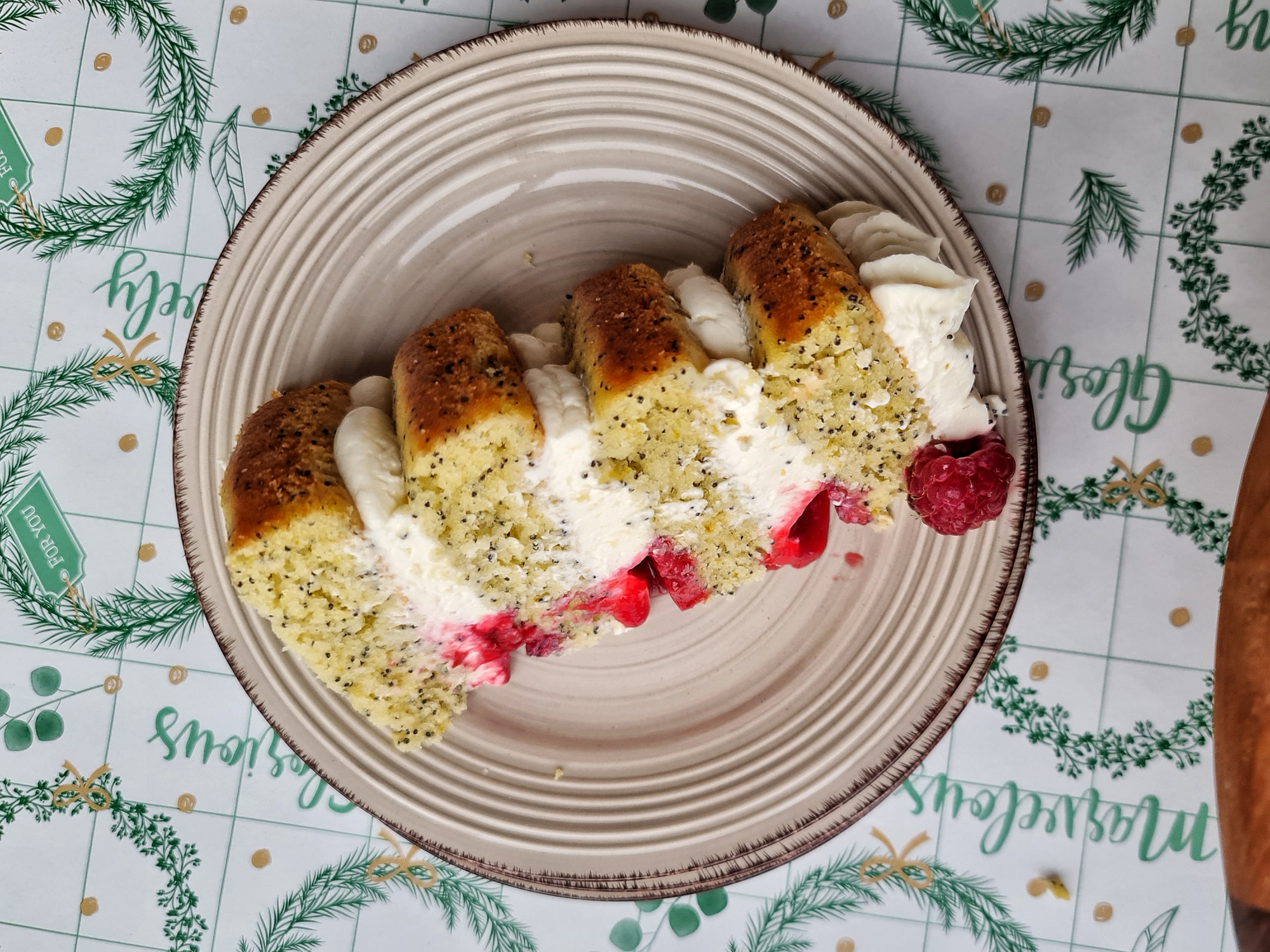 Tort festiv - nelipsit de pe masa de sărbători - Adi Hădean