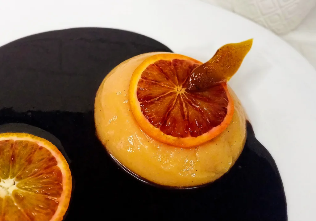 Budincă de portocale roșii cu sos de ciocolată - Adi Hădean