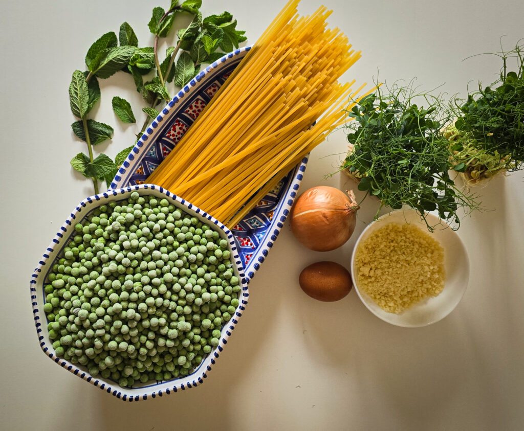 Paste cremoase cu piure de mazăre și mentă - Adi Hădean